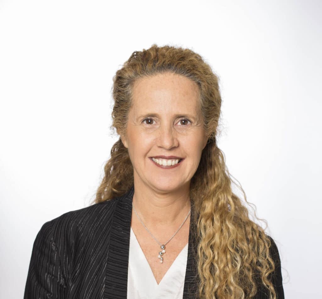 Dr. Bettina Basrani - Endodontist | Yonge Eglinton Dental